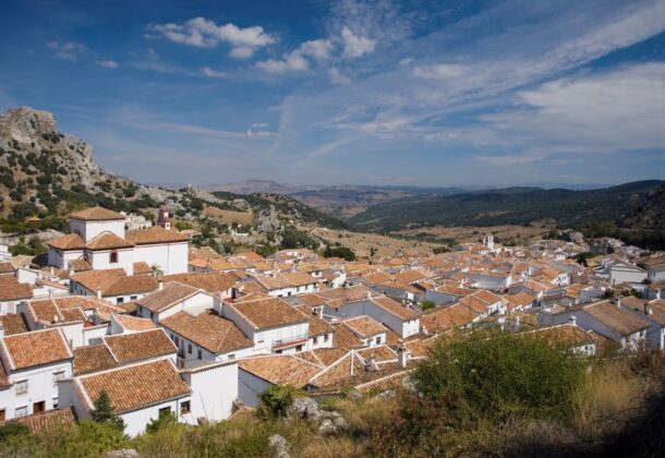 La provincia registra 8,7 millones de pernoctaciones hoteleras en 2025 ...